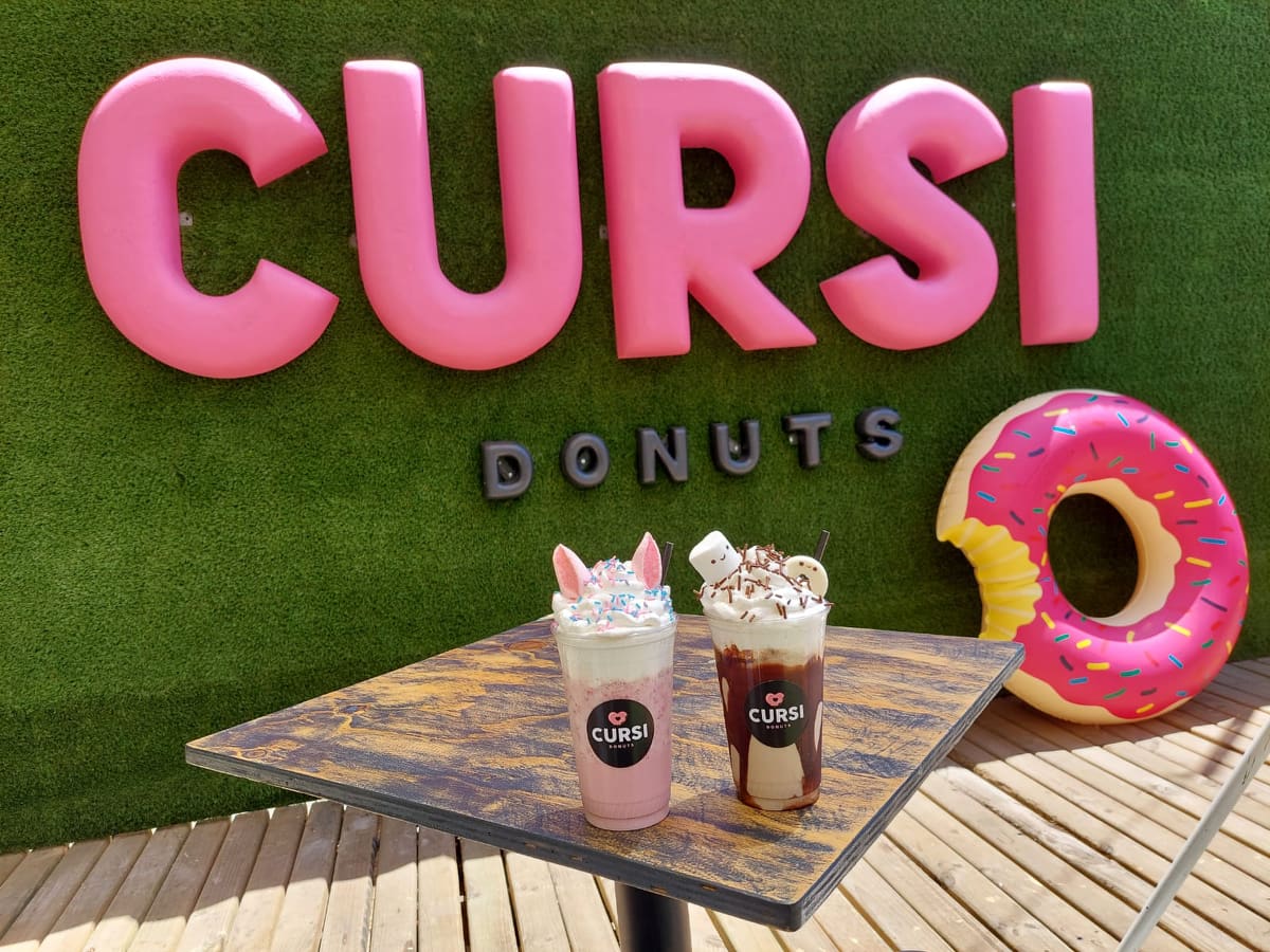 CURSI DONUTS: LAS DONAS MÁS LINDAS Y CURSIS LLEGAN A BARRIO ITALIA ...