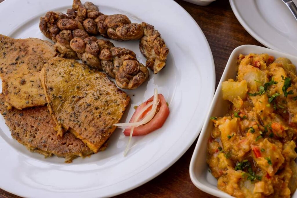 EL CHANCHO CON CHALECO: TRADICIÓN GASTRONÓMICA DE UN SIGLO QUE AHORA ...